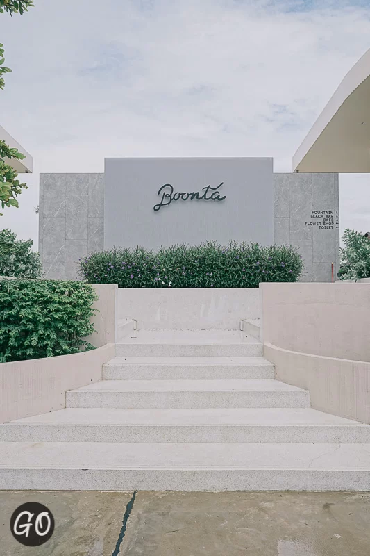 รีวิว Boonta by the Beach คาเฟ่ดอกไม้สด ริมทะเลหาดนาใต้ | ตะลอนเที่ยวดอทคอม